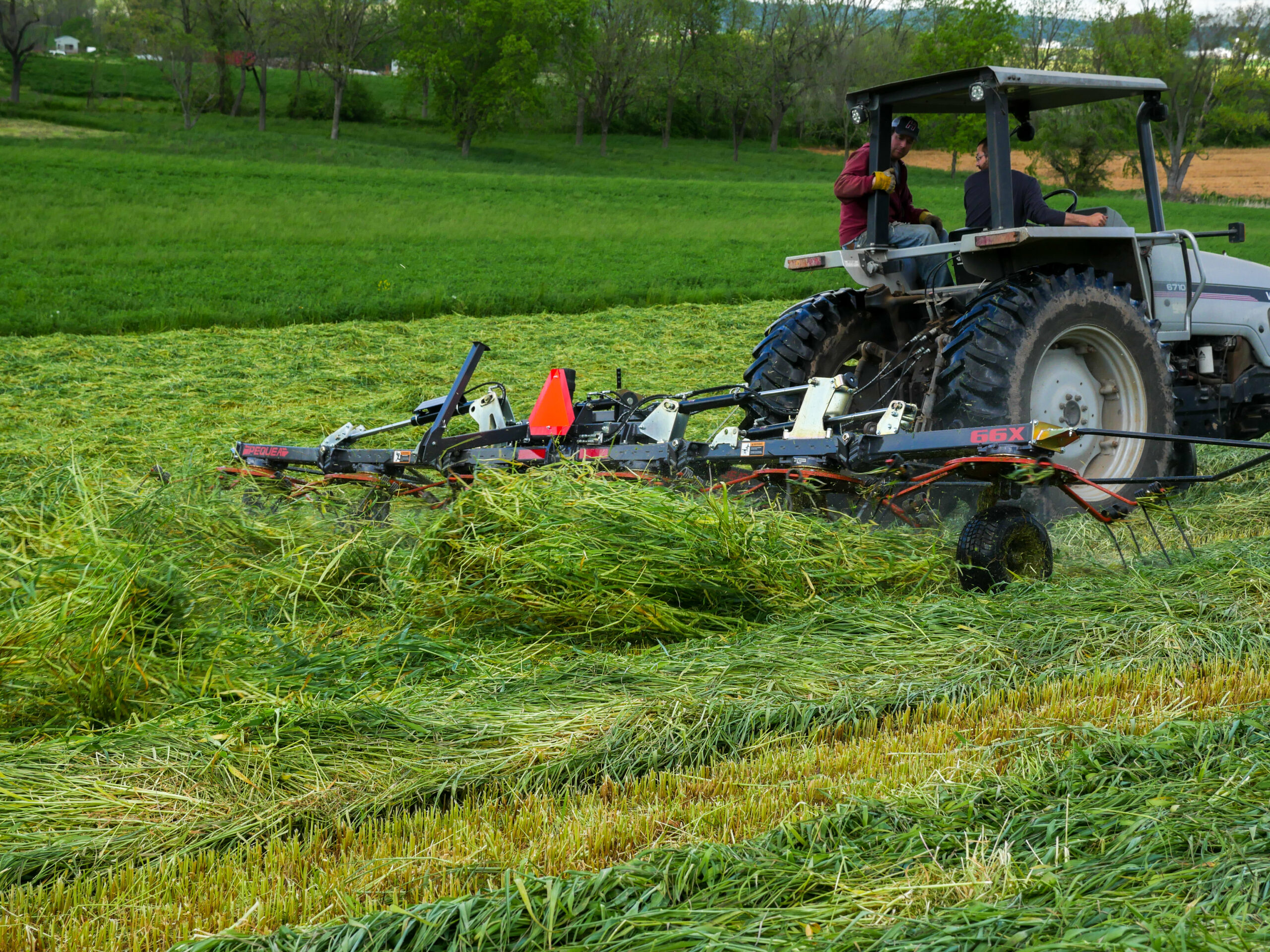 66X Series Tedder | 24' Working Width | Pequea Machinery